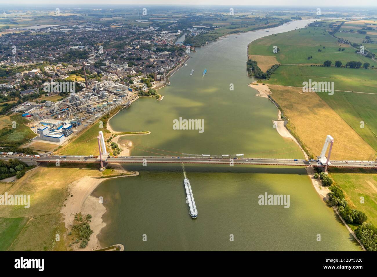 Rheinbrücke emmerich -Fotos und -Bildmaterial in hoher Auflösung – Alamy