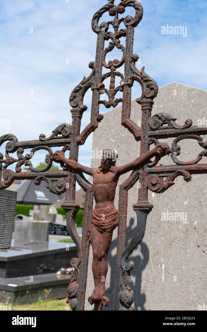 Jesus ist ans kreuz genagelt -Fotos und -Bildmaterial in hoher Auflösung – Alamy