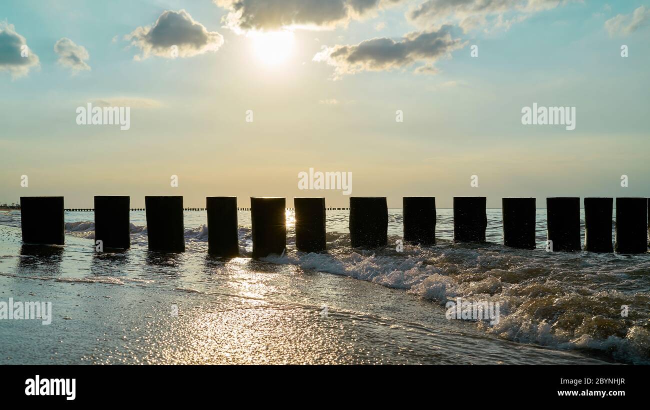 Wellen Der Ostsee Stockfotos und -bilder Kaufen - Alamy