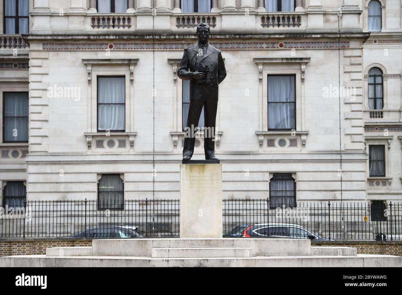 Mountbatten Statue Stockfotos und -bilder Kaufen - Alamy