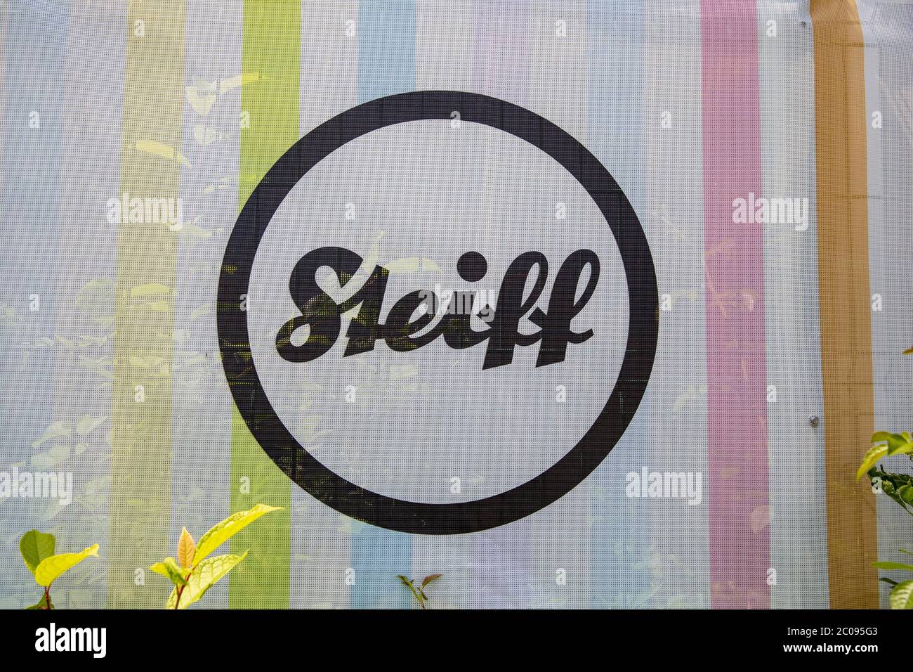 Steiff werk -Fotos und -Bildmaterial in hoher Auflösung – Alamy