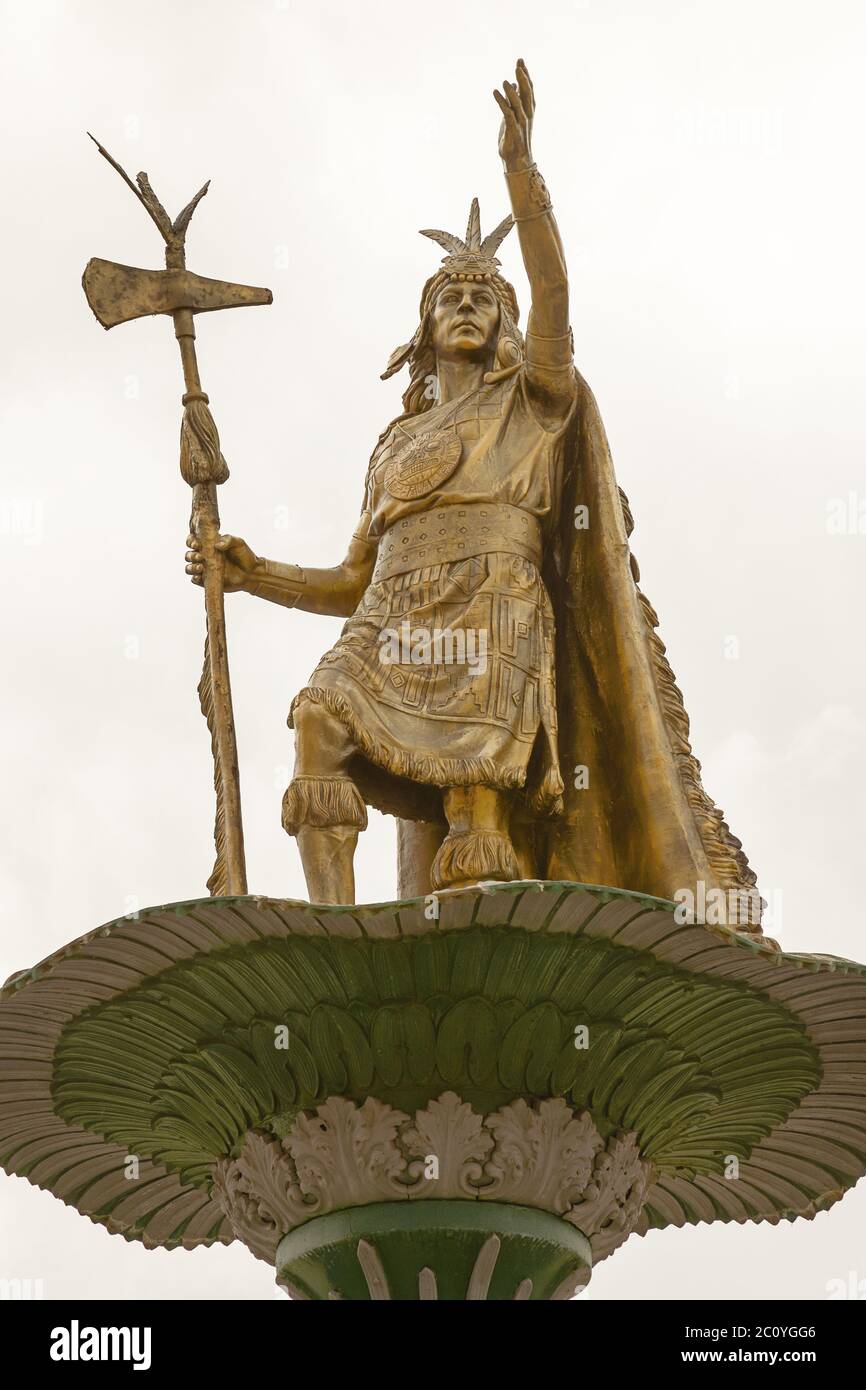 Inka pachacutec statue -Fotos und -Bildmaterial in hoher Auflösung – Alamy
