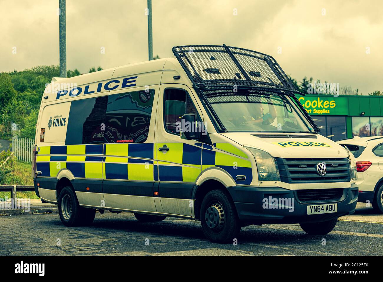 Riot van -Fotos und -Bildmaterial in hoher Auflösung – Alamy