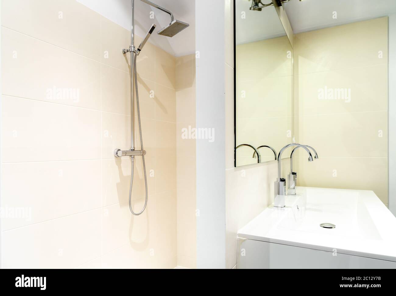 Italienische moderne -Fotos und -Bildmaterial in hoher Auflösung – Alamy