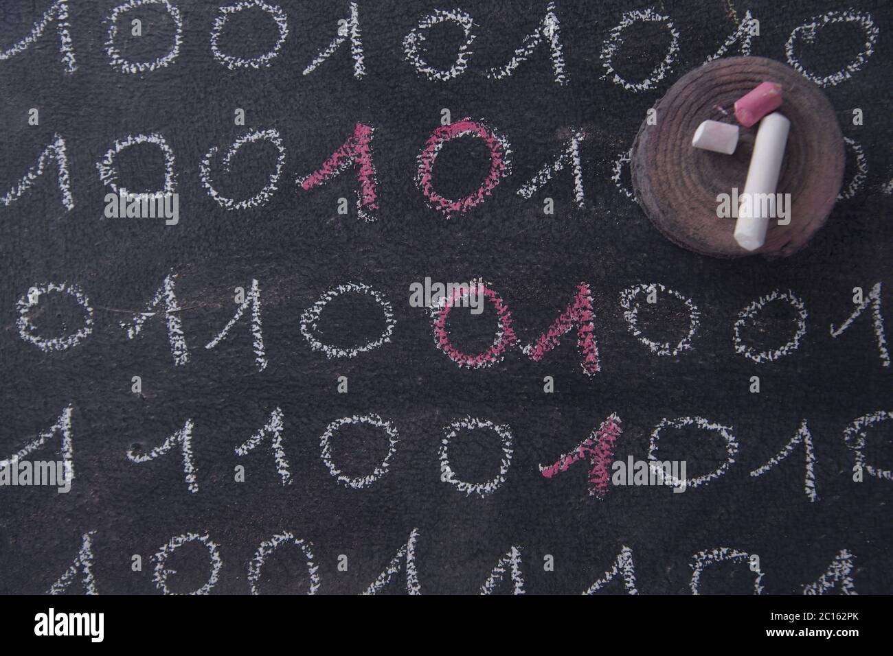 Binary number -Fotos und -Bildmaterial in hoher Auflösung – Alamy