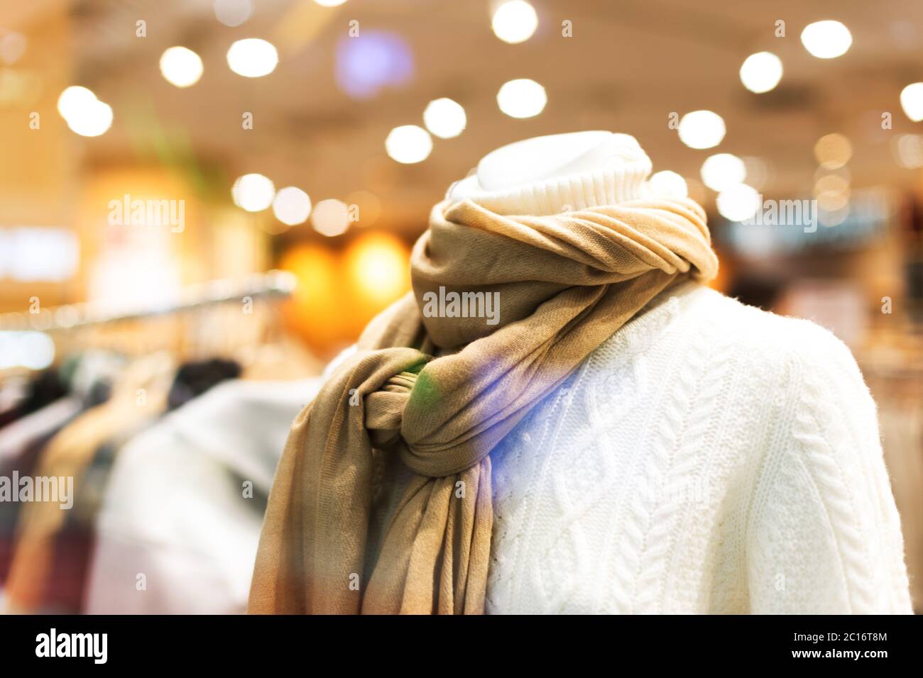 Diese neue mode -Fotos und -Bildmaterial in hoher Auflösung – Alamy