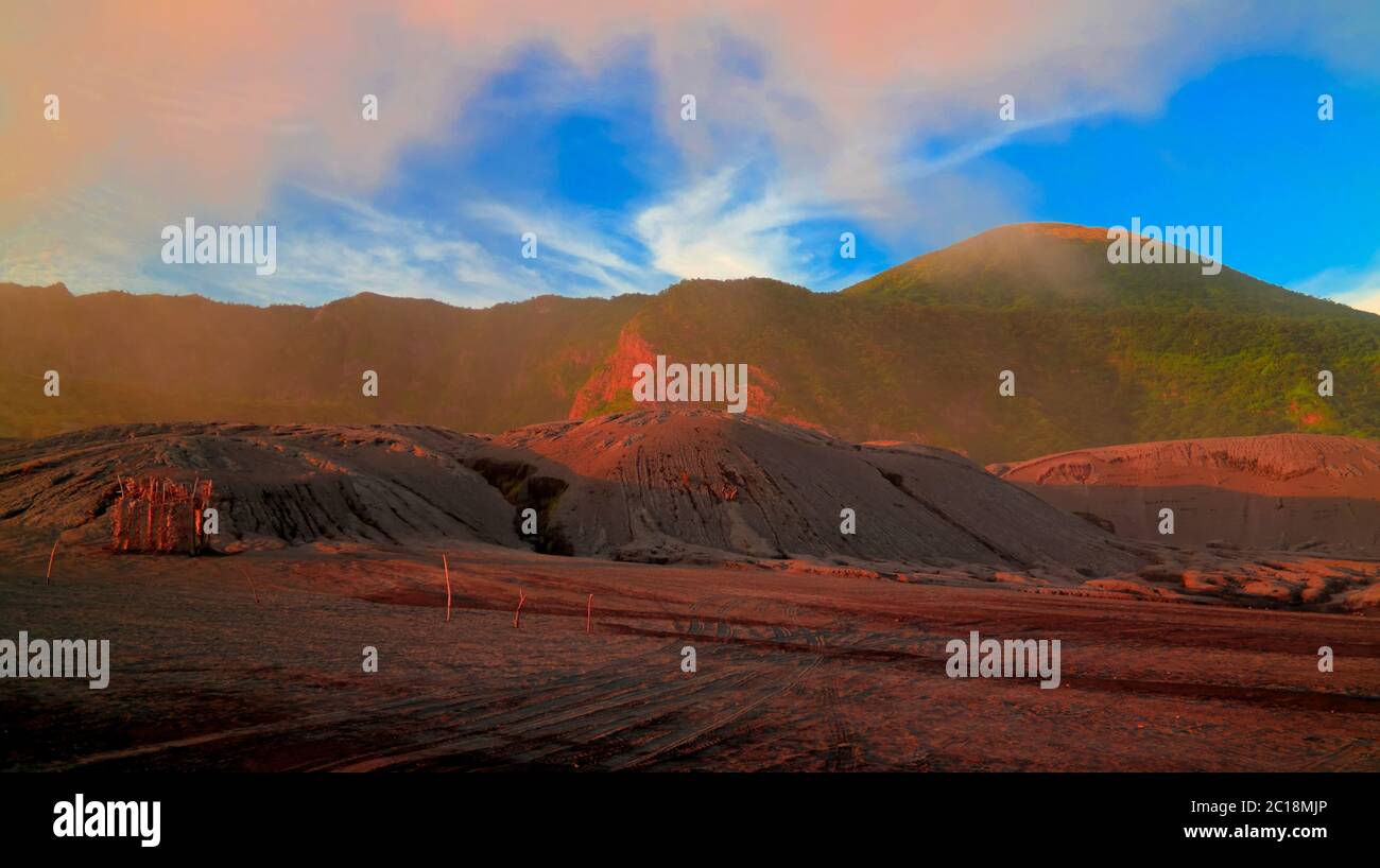 Vulkanausbruch Papua Neuguinea Stockfotos und -bilder Kaufen - Alamy