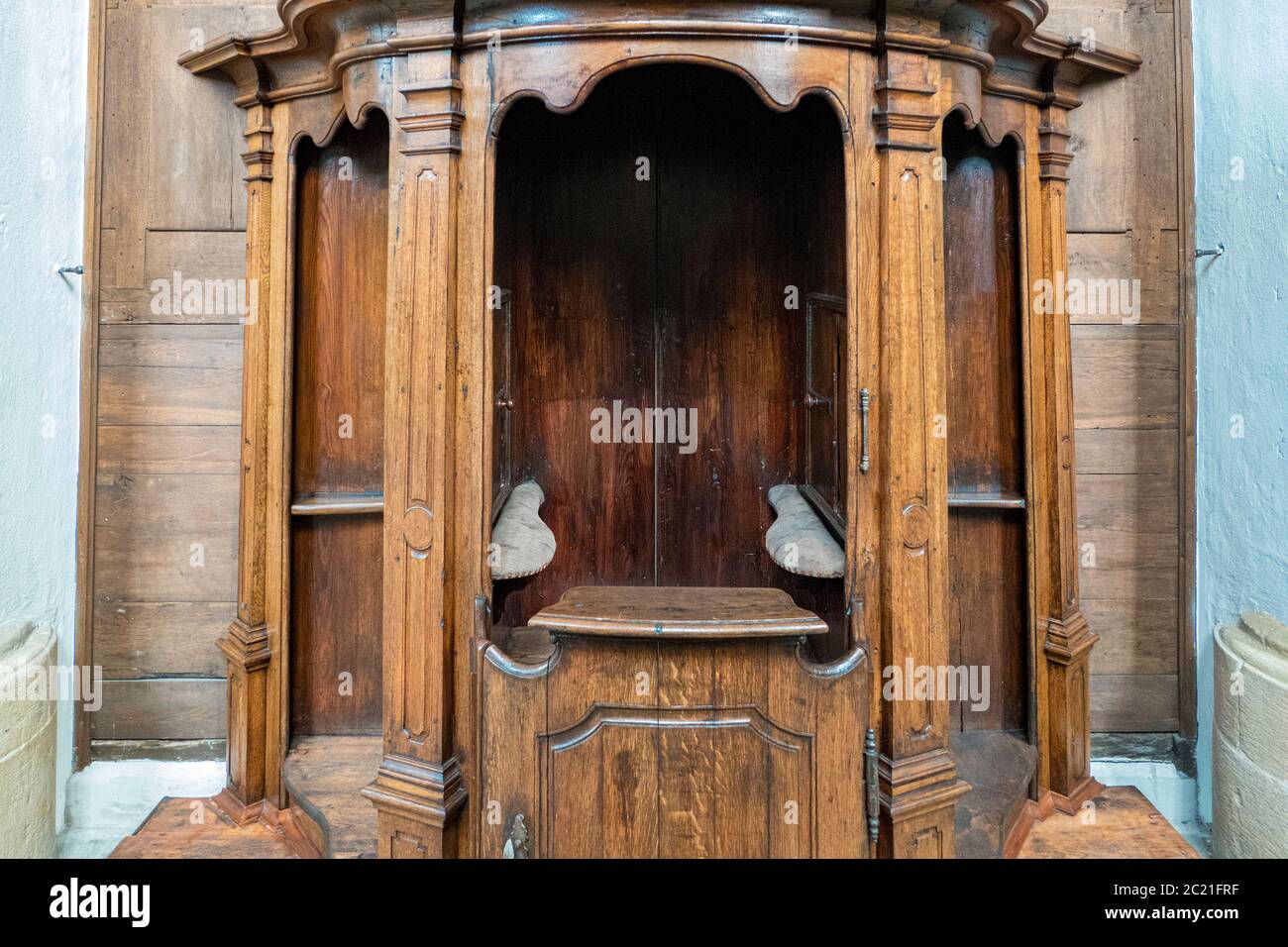 Beichten kirche -Fotos und -Bildmaterial in hoher Auflösung – Alamy