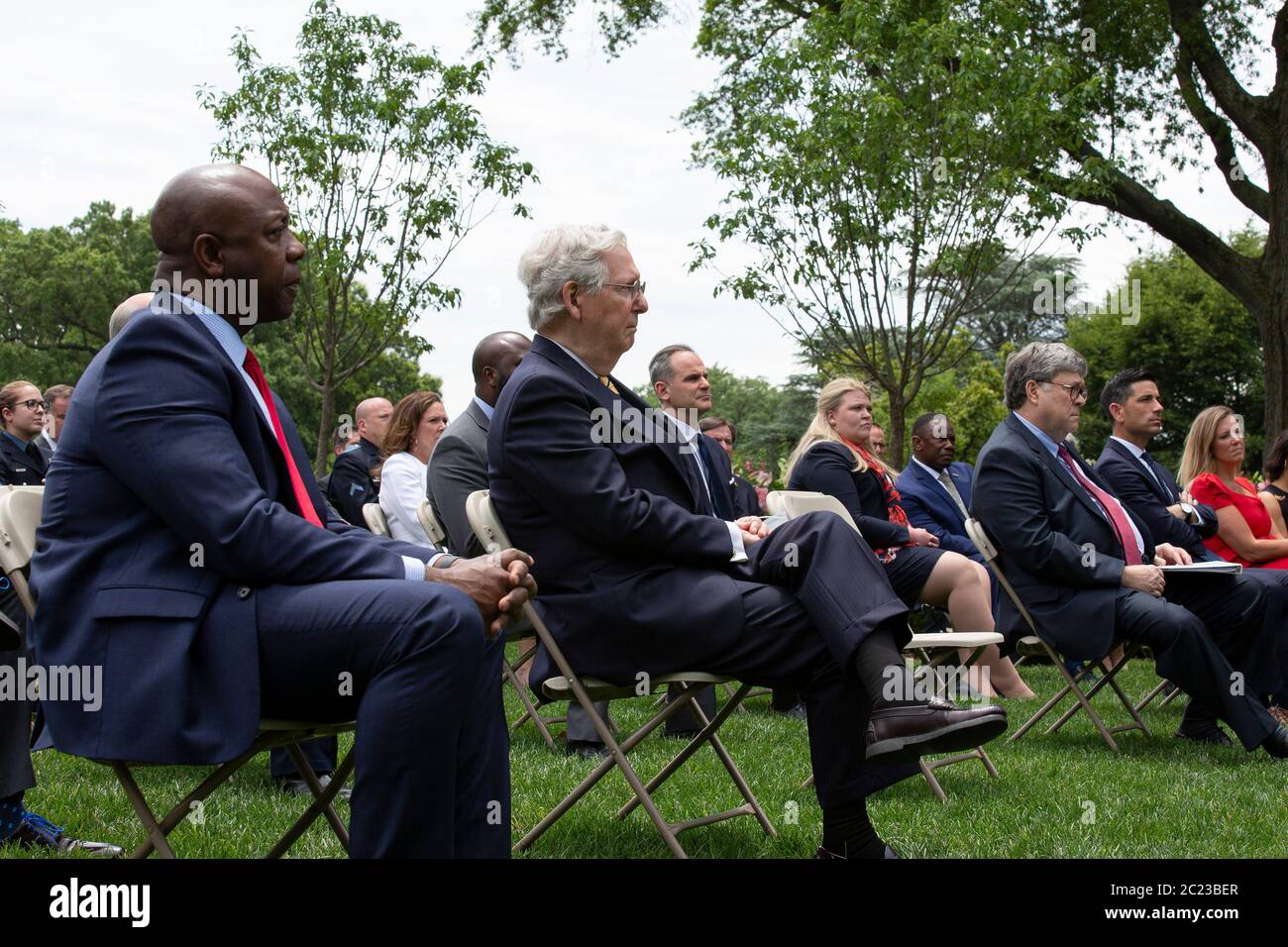 Von links nach rechts: US-Senator Tim Scott (Republikaner von South ...