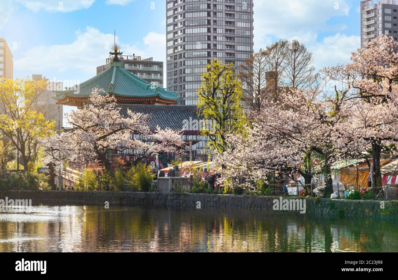 Shinobazu bentendo temple -Fotos und -Bildmaterial in hoher Auflösung ...