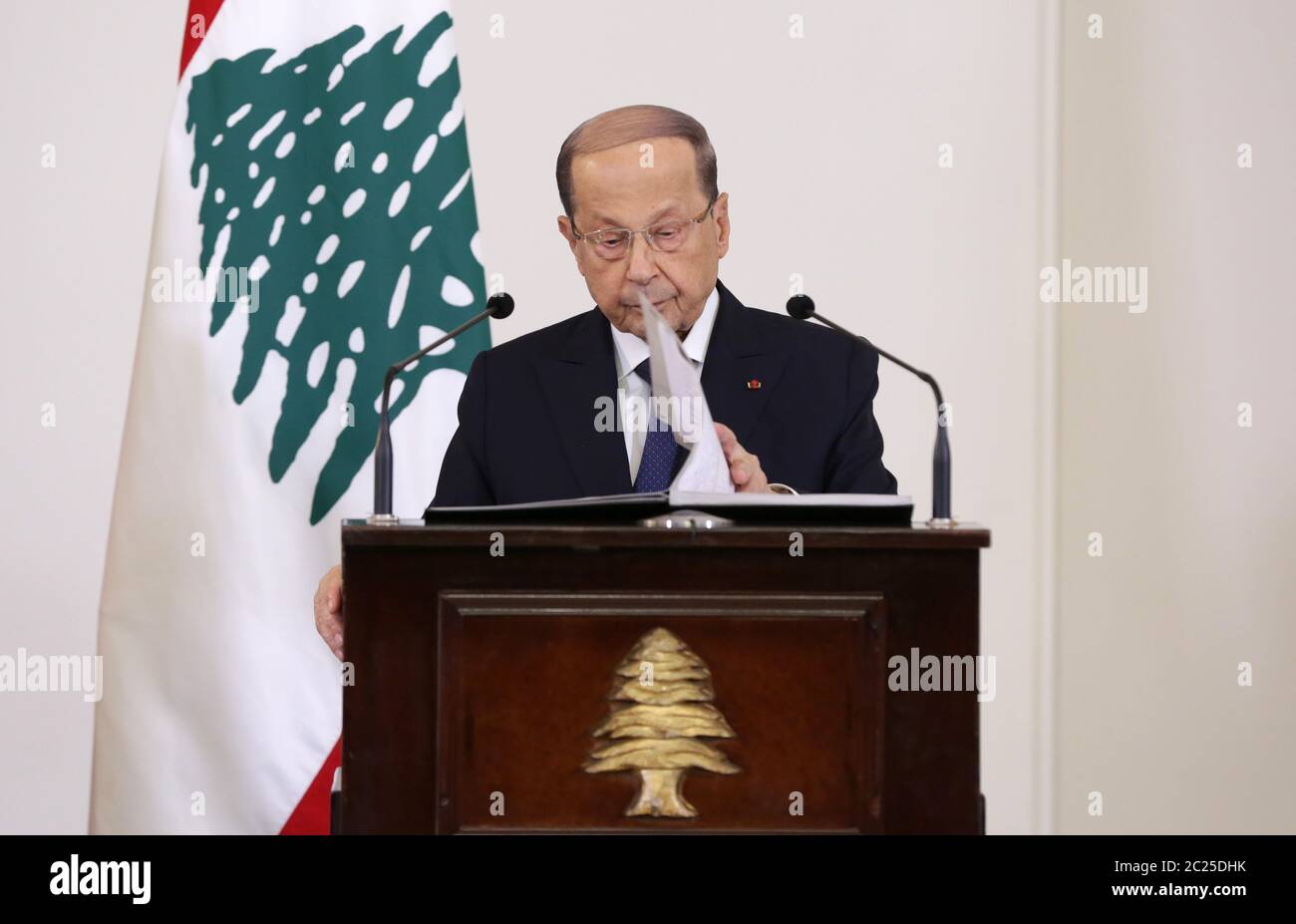 Lebanon president michel aoun -Fotos und -Bildmaterial in hoher ...