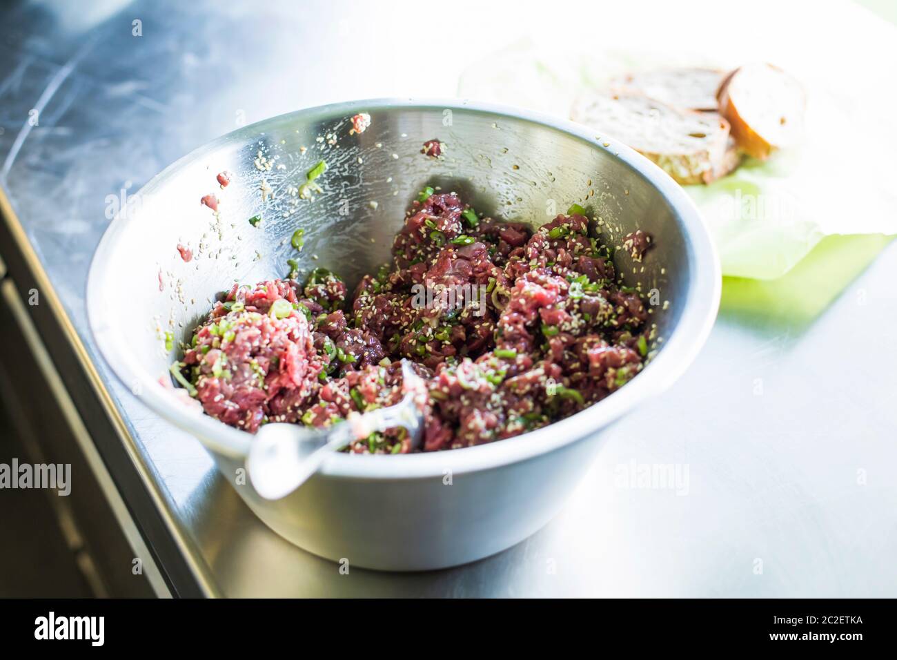 Tartar de boeuf -Fotos und -Bildmaterial in hoher Auflösung – Alamy