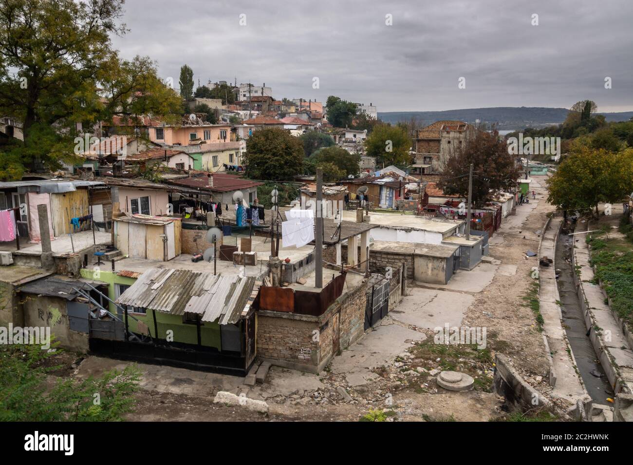 Roma Slum in Varna Bulgarien Stockfotografie - Alamy