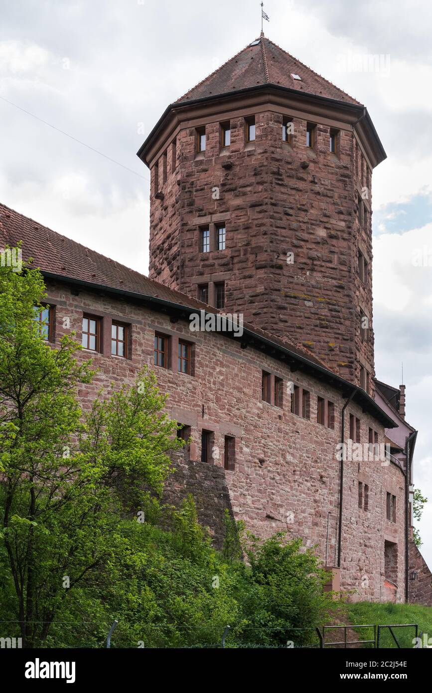 Burg rieneck -Fotos und -Bildmaterial in hoher Auflösung – Alamy
