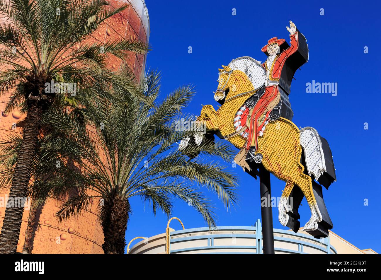Las vegas neon cowboy -Fotos und -Bildmaterial in hoher Auflösung – Alamy