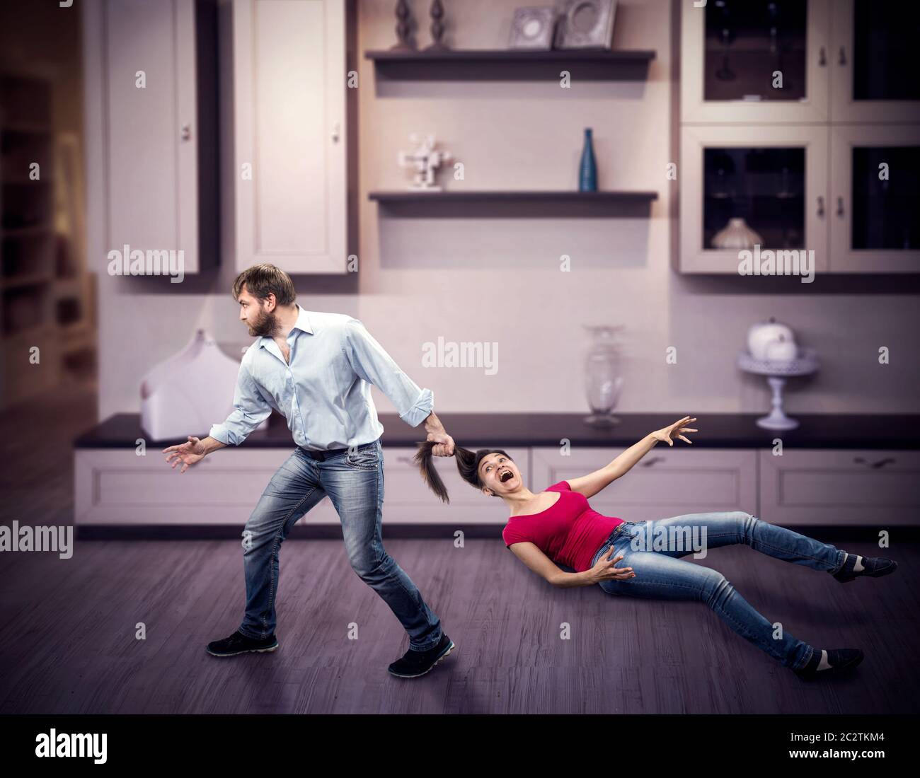 Pulling hair attack -Fotos und -Bildmaterial in hoher Auflösung – Alamy