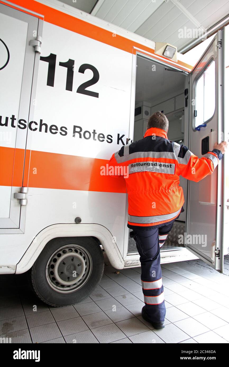 Notarzt rettung -Fotos und -Bildmaterial in hoher Auflösung – Alamy