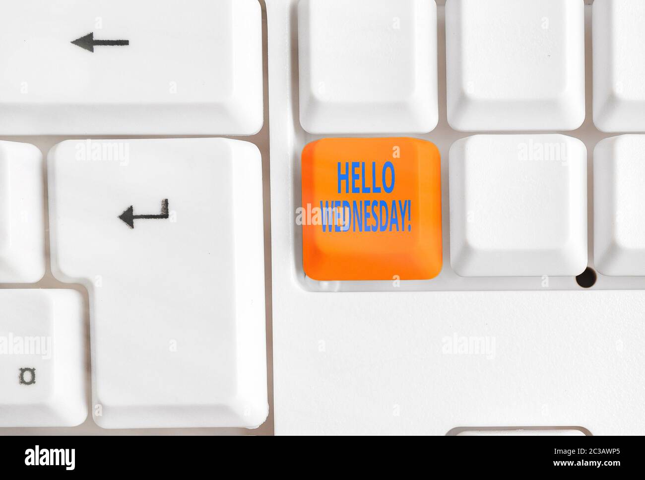 Handschrift Text schreiben Hallo Mittwoch. Konzeptionelles Foto ist es ...