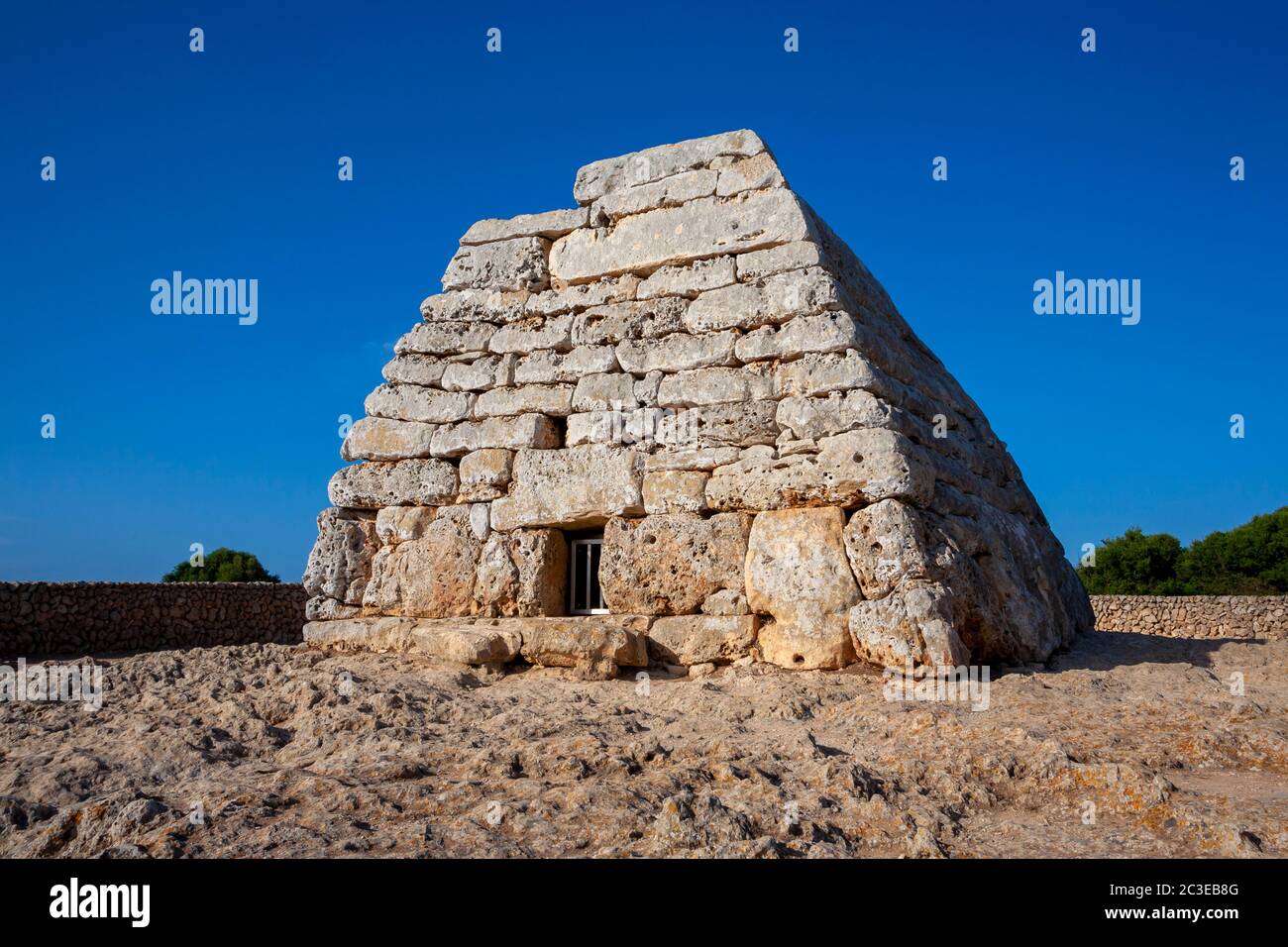 Naveta des tudons -Fotos und -Bildmaterial in hoher Auflösung – Alamy
