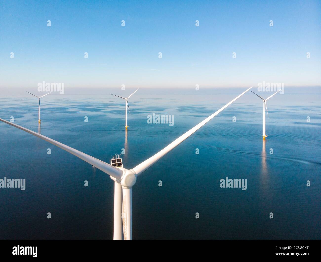 Erneuerbarer Windpark Stockfotos und -bilder Kaufen - Alamy