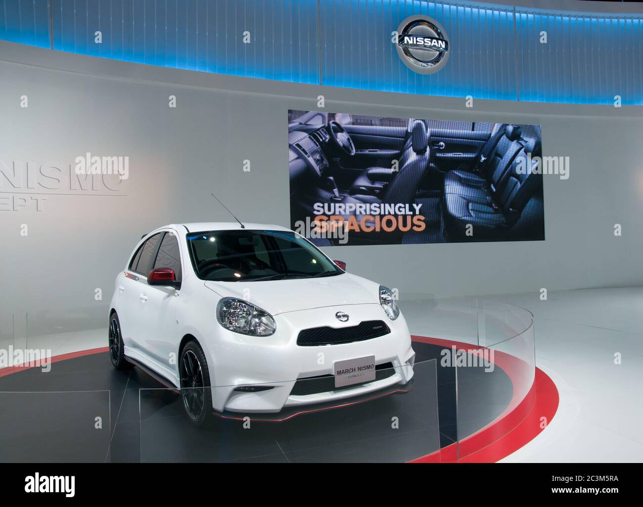 BANGKOK - MÄRZ 28: Nissan zeigt auf der 33. Bangkok International Motor ...