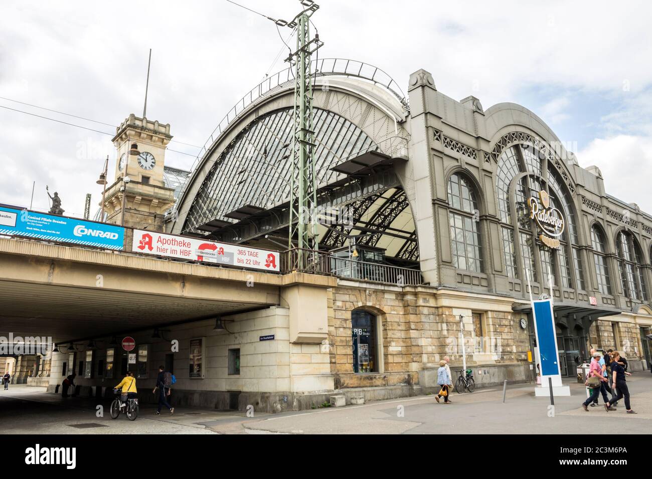 Dresden hauptbahnhof bahnhof -Fotos und -Bildmaterial in hoher ...