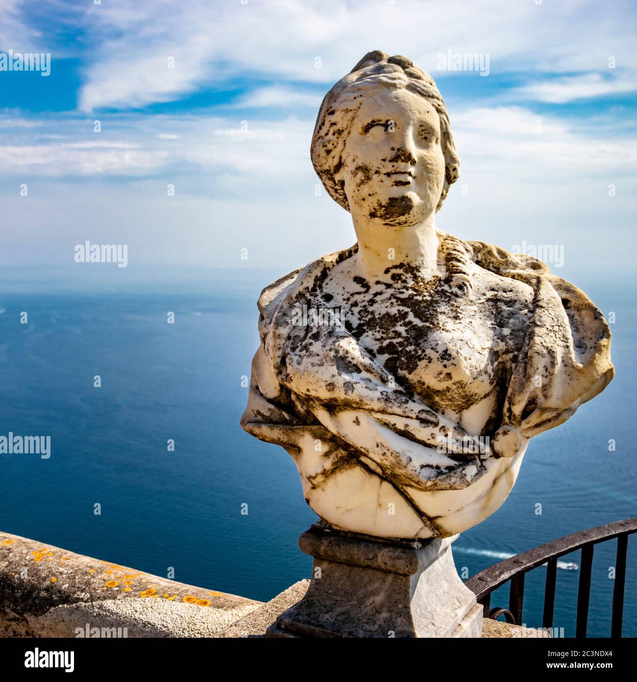 Terrace of the infinite -Fotos und -Bildmaterial in hoher Auflösung – Alamy