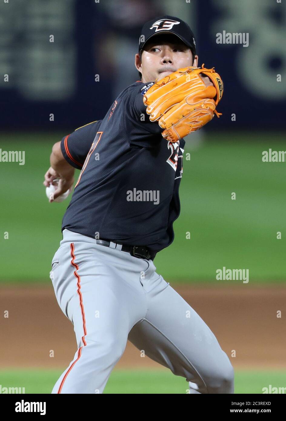 Juni 2020. Hanwha Eagles Pitcher Hwang Young-kuk Hanwha Eagles Pitcher ...