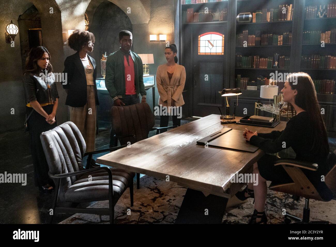 DIE REIHENFOLGE, von links: Louriza Tronco, Anesha Bailey, Austin ...