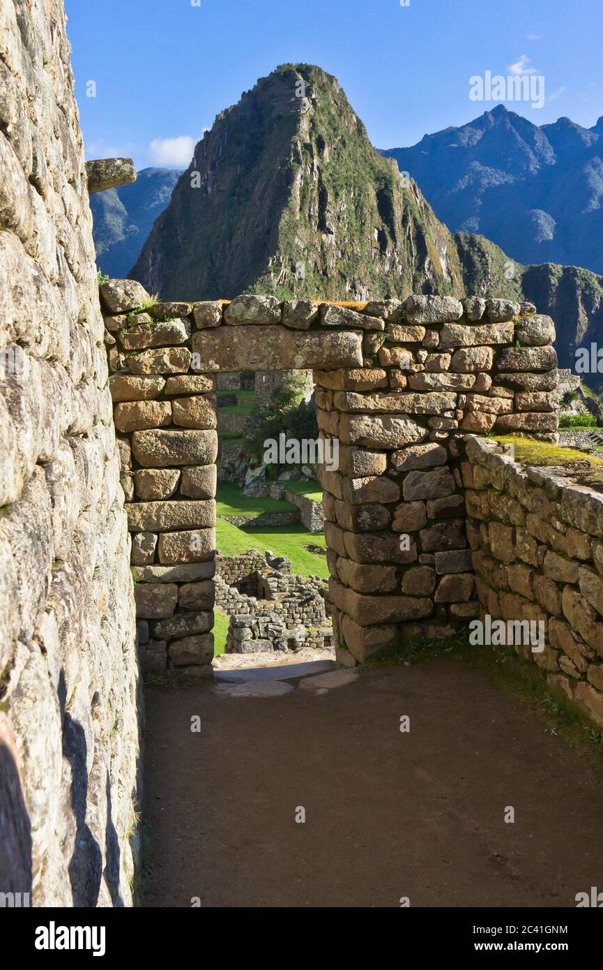 Historisches Heiligtum von Machu Picchu, Antike Inka-Mauer, Sonnentag ...