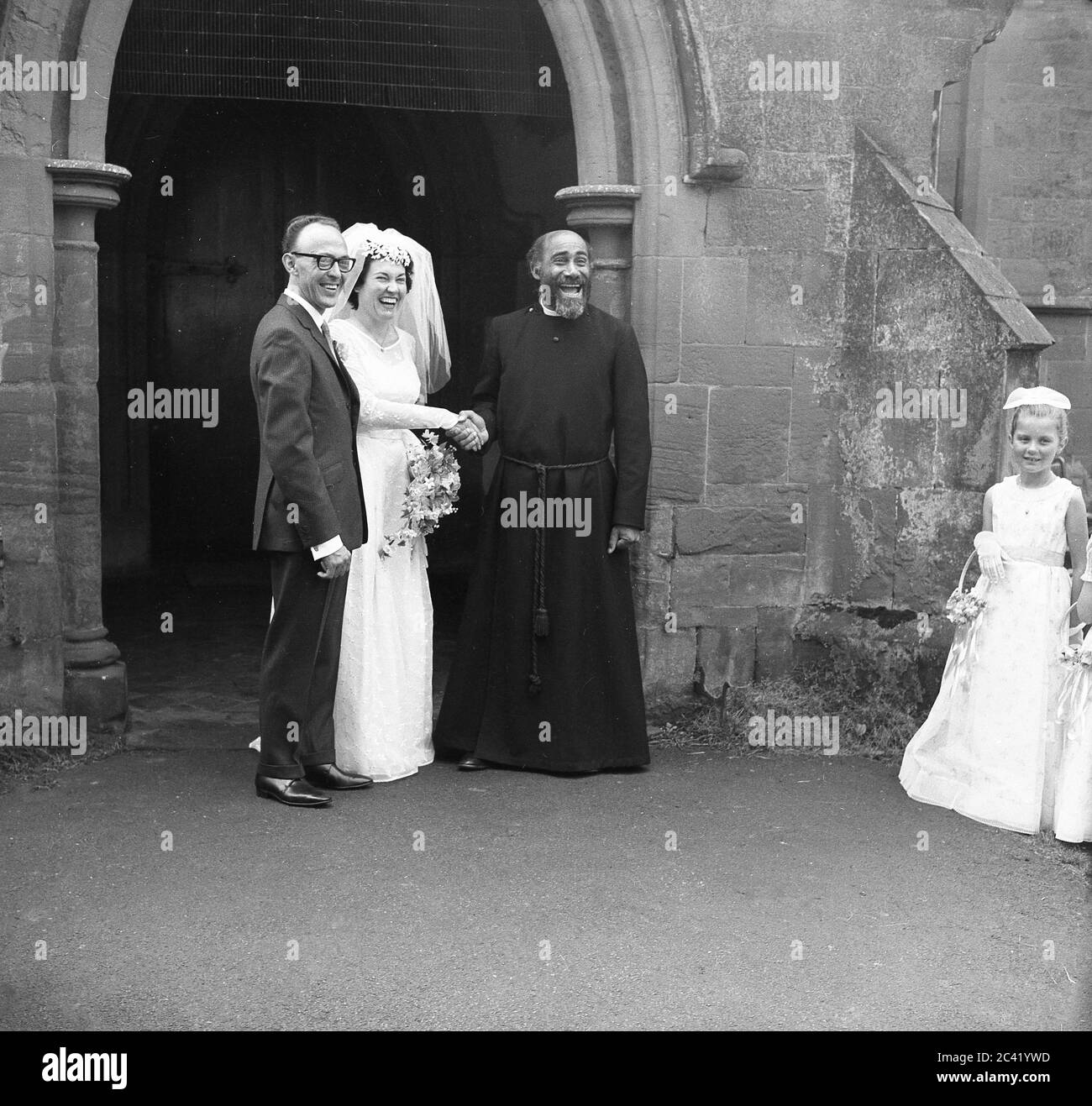 Pfarrer Kirche Von England 60er Jahre Fotos Und Bildmaterial In Hoher Auflösung Alamy