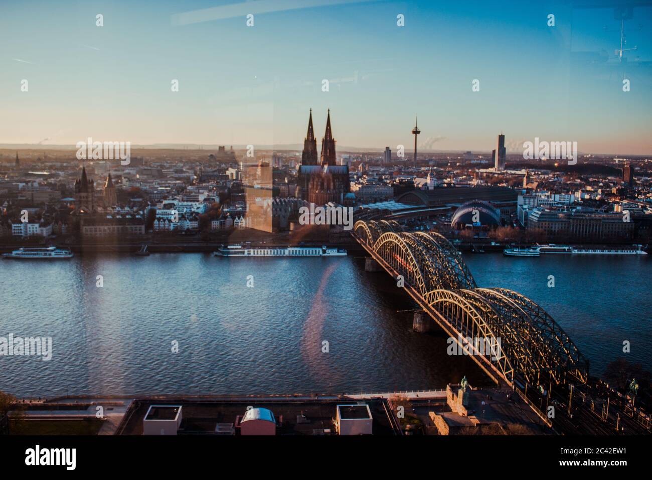Kölner karneval dom -Fotos und -Bildmaterial in hoher Auflösung – Alamy