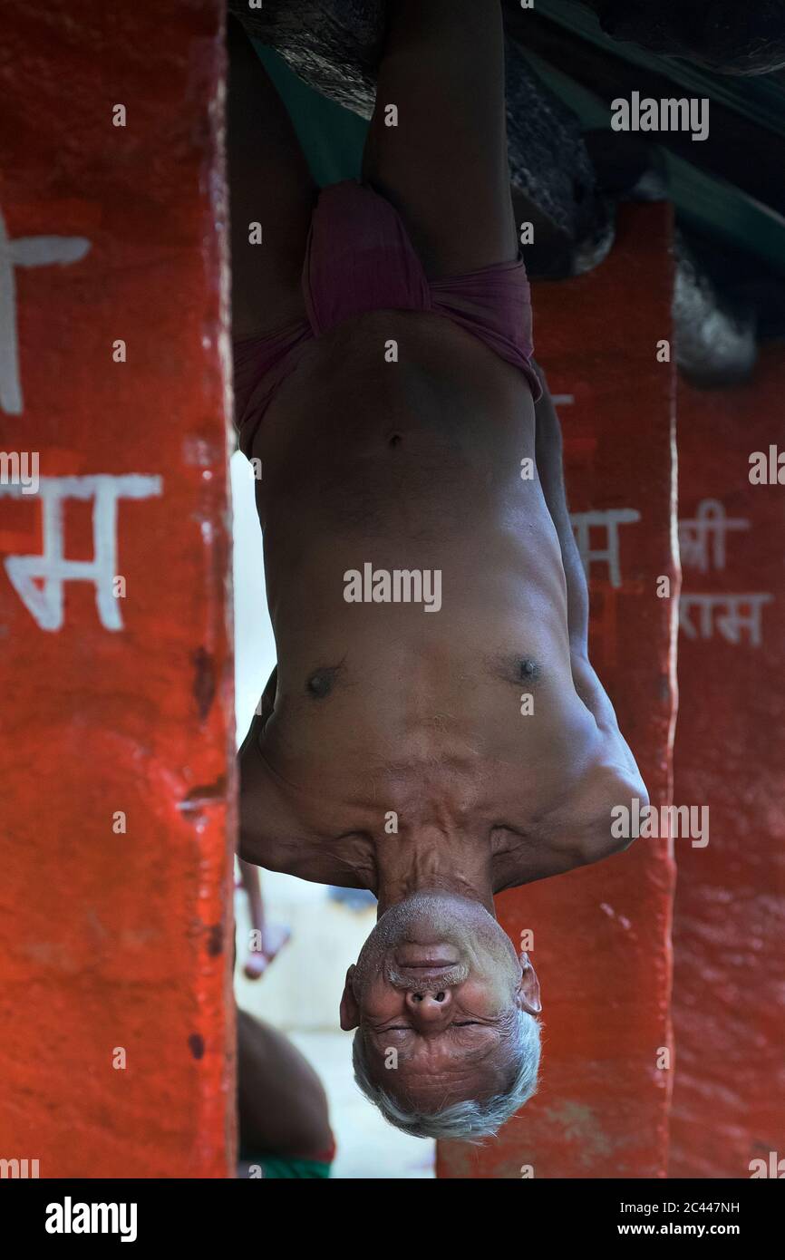Indian traditional wrestling -Fotos und -Bildmaterial in hoher ...