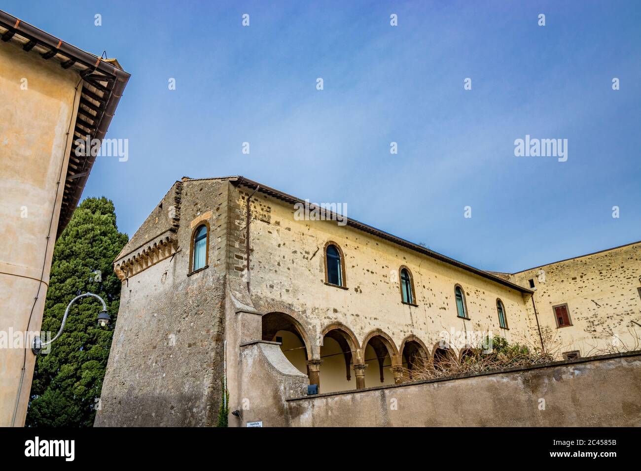 Der Kreuzgang des Exarchischen Klosters der Heiligen Maria in ...