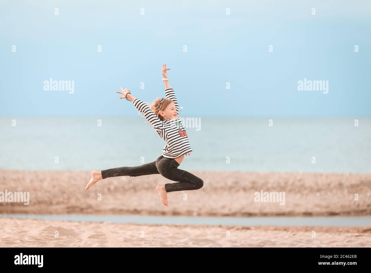 Junge luft -Fotos und -Bildmaterial in hoher Auflösung – Alamy