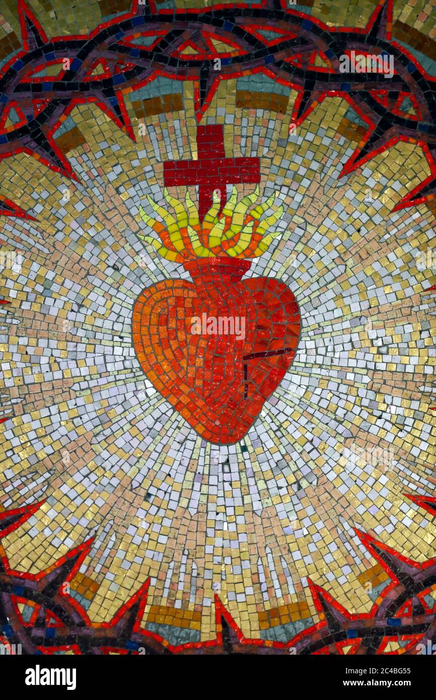 Katholische kirche herz jesu -Fotos und -Bildmaterial in hoher Auflösung – Alamy