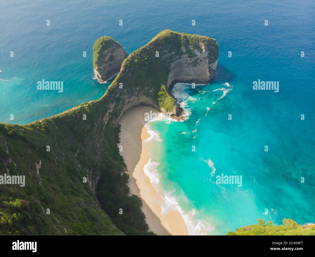 Schöner Blick auf den Kelingking-Strand auf der Insel Nusa Penida, Bali ...