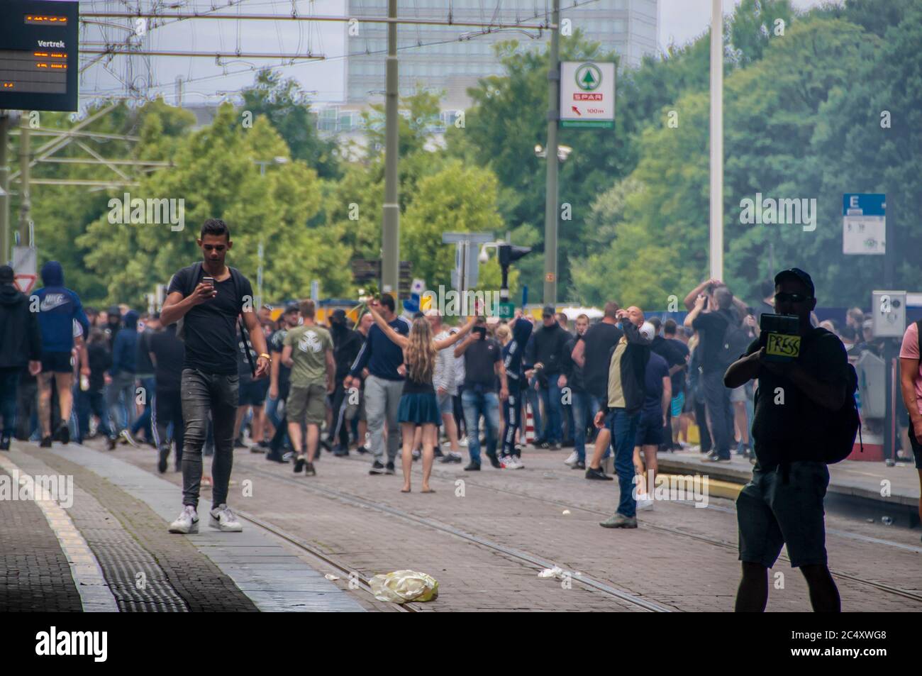 Football Hooligans Stockfotos und -bilder Kaufen - Alamy