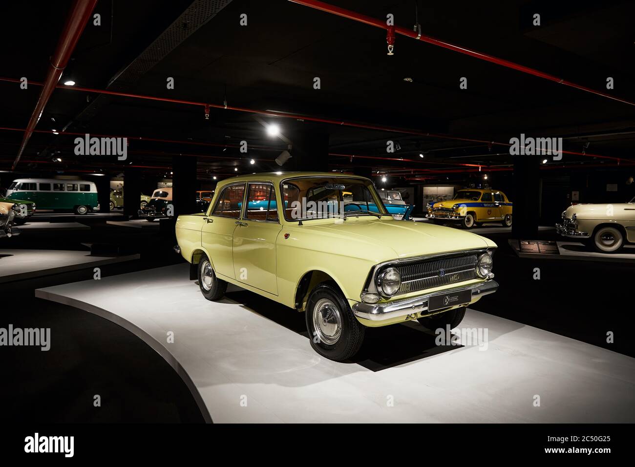 Moskwitsch 408 -Fotos und -Bildmaterial in hoher Auflösung – Alamy