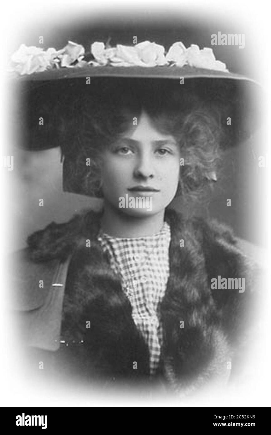 Iris hoey -Fotos und -Bildmaterial in hoher Auflösung – Alamy
