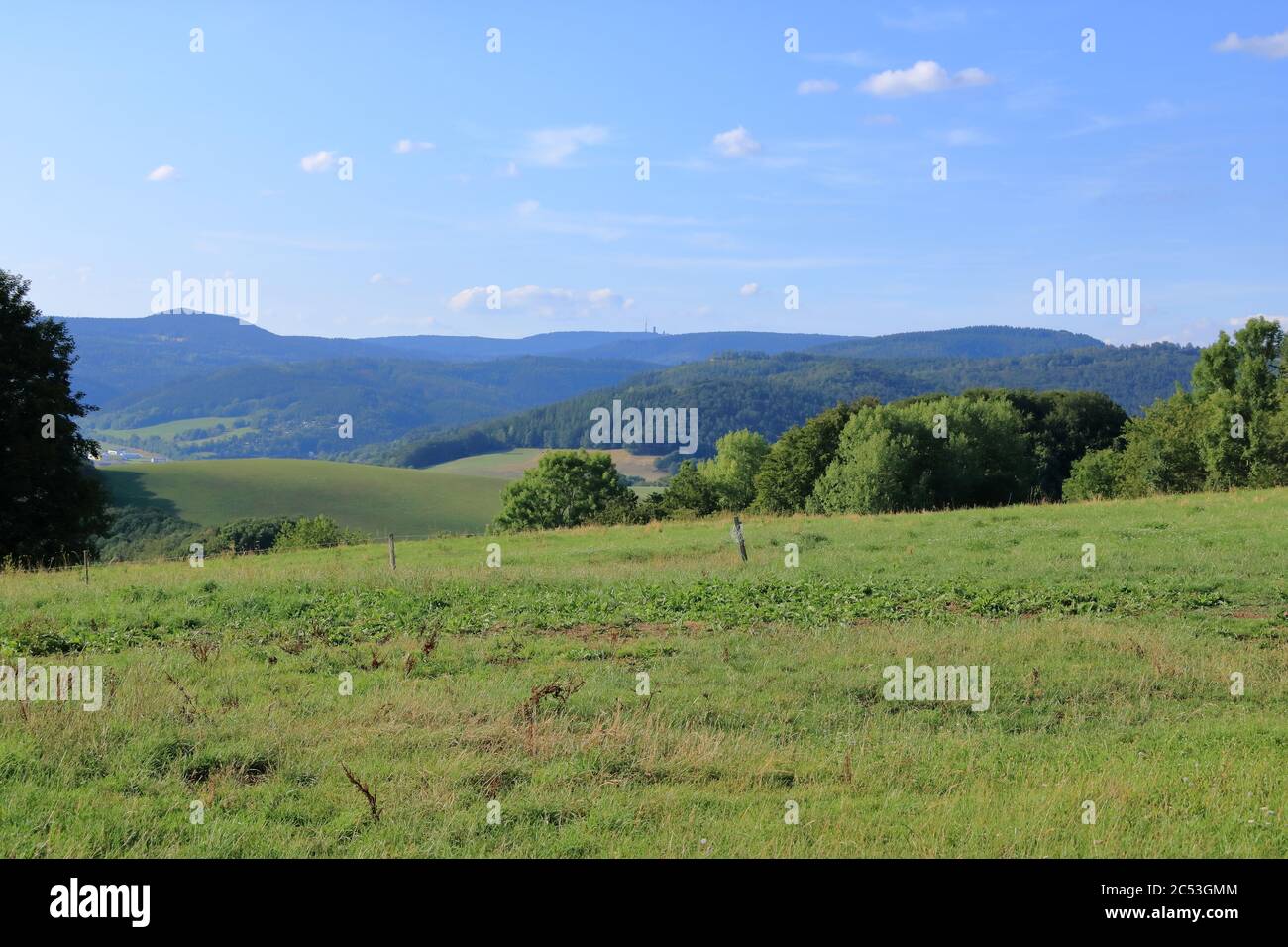 Großer inselsberg thüringen -Fotos und -Bildmaterial in hoher Auflösung ...