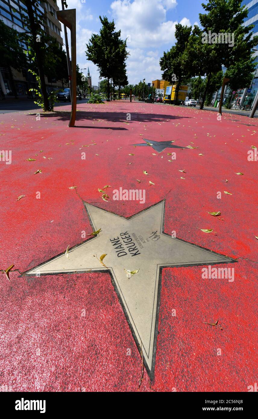Boulevard stars walk fame berlin -Fotos und -Bildmaterial in hoher ...