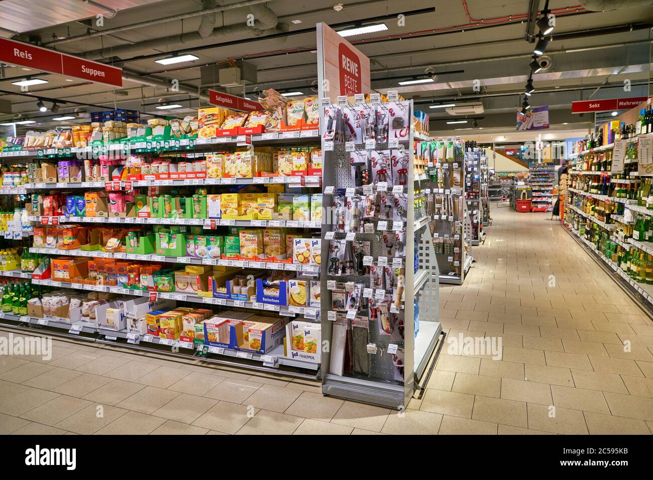 Rewe city -Fotos und -Bildmaterial in hoher Auflösung – Alamy