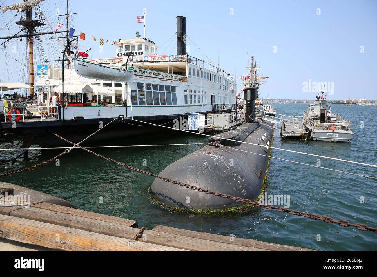 Dolphin class submarine -Fotos und -Bildmaterial in hoher Auflösung – Alamy