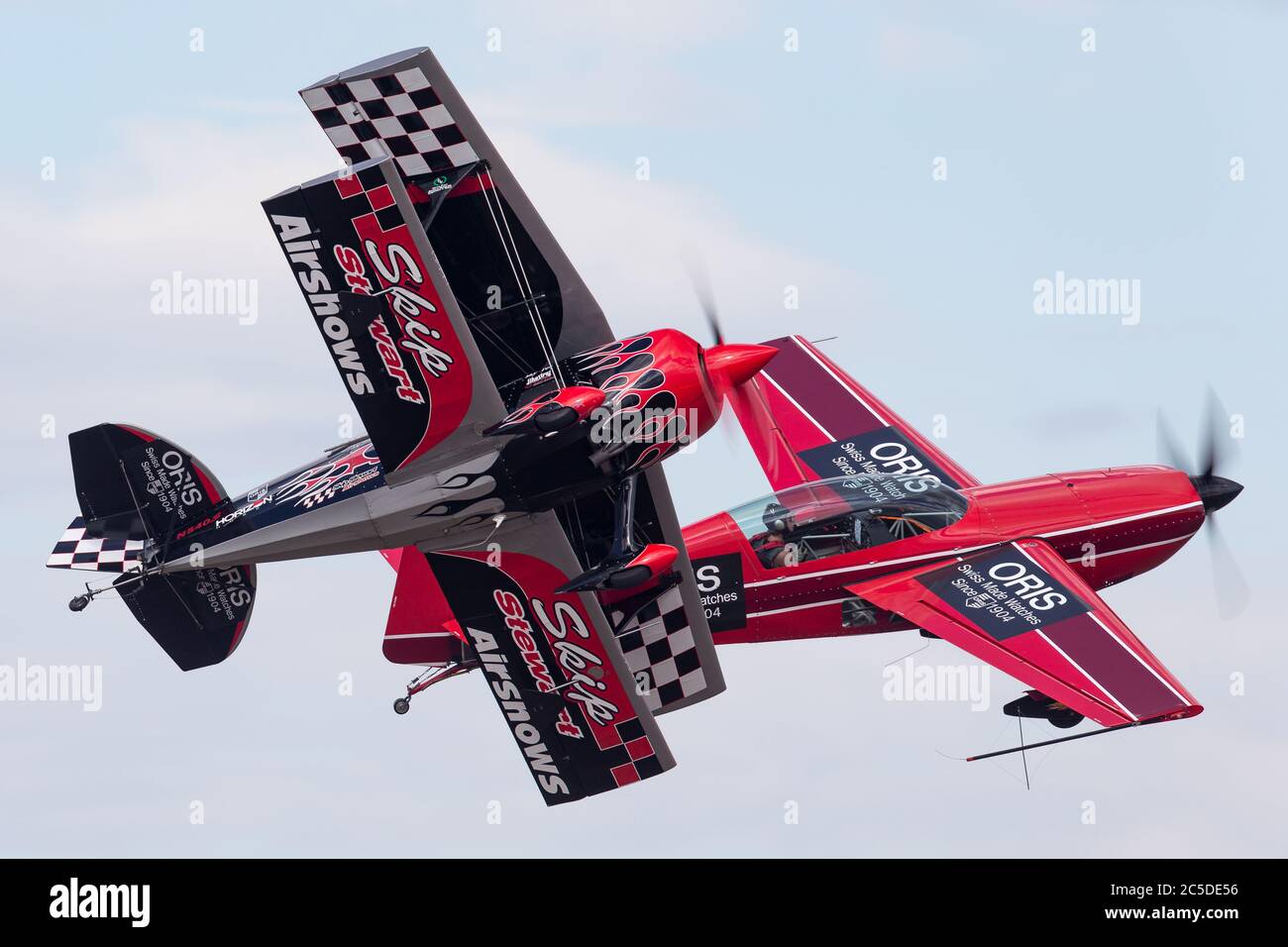 Kunstflugpilot Skip Stewart fliegt mit seinem hochmodifizierten Pitts S ...
