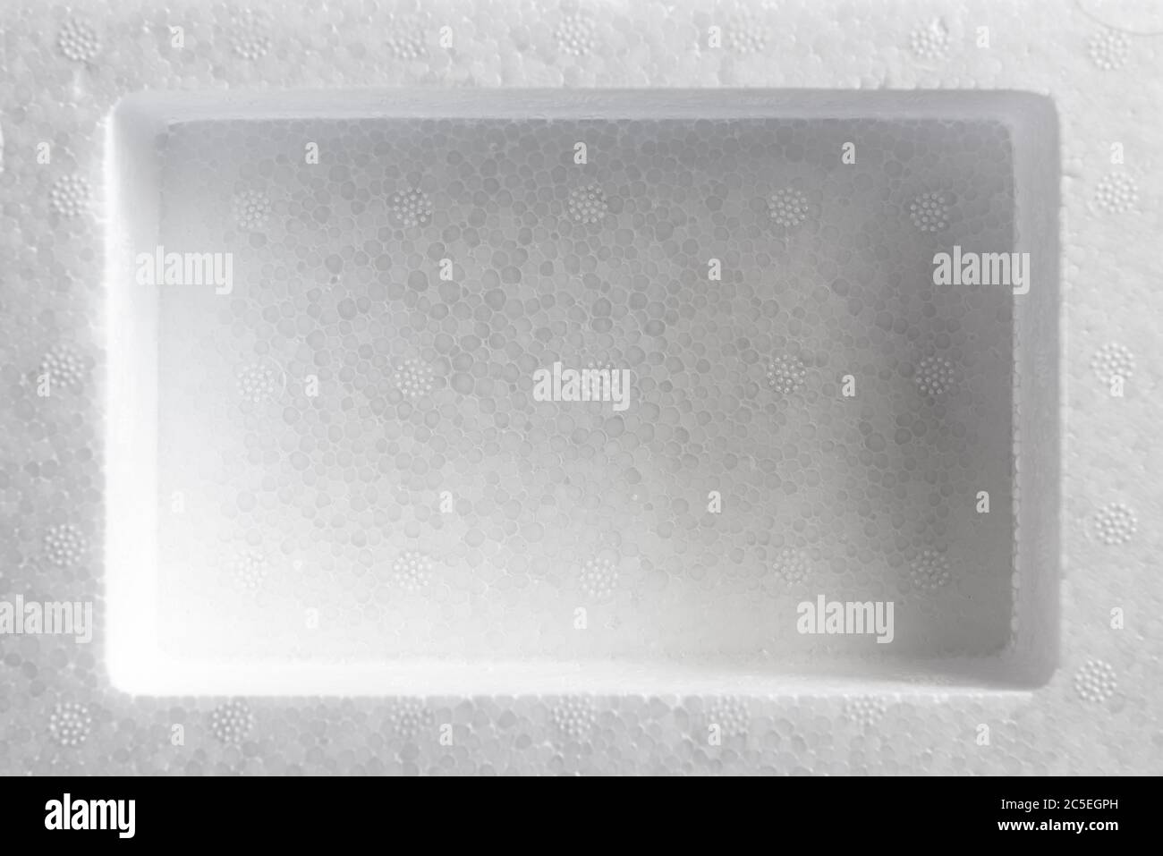 Polystyrene packaging material -Fotos und -Bildmaterial in hoher ...
