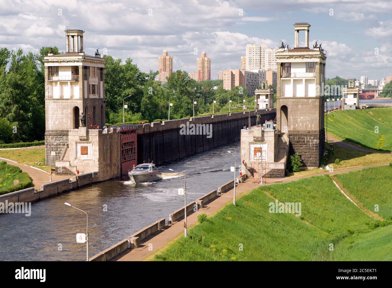 Zu schleusen -Fotos und -Bildmaterial in hoher Auflösung – Alamy
