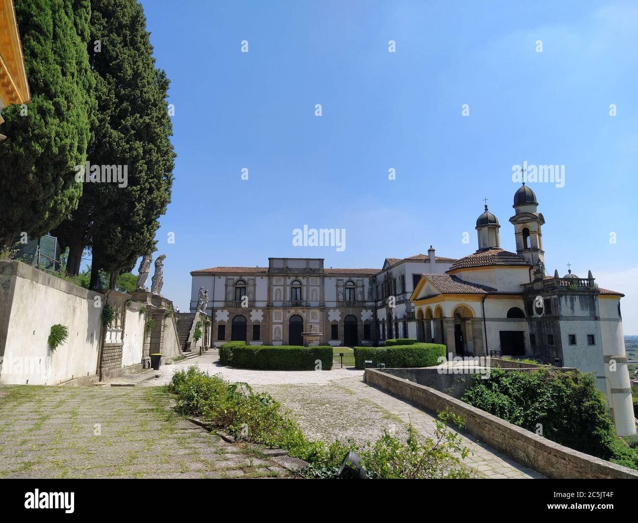 Heiligtum Der Sieben Kirchen Stockfotos und -bilder Kaufen - Alamy