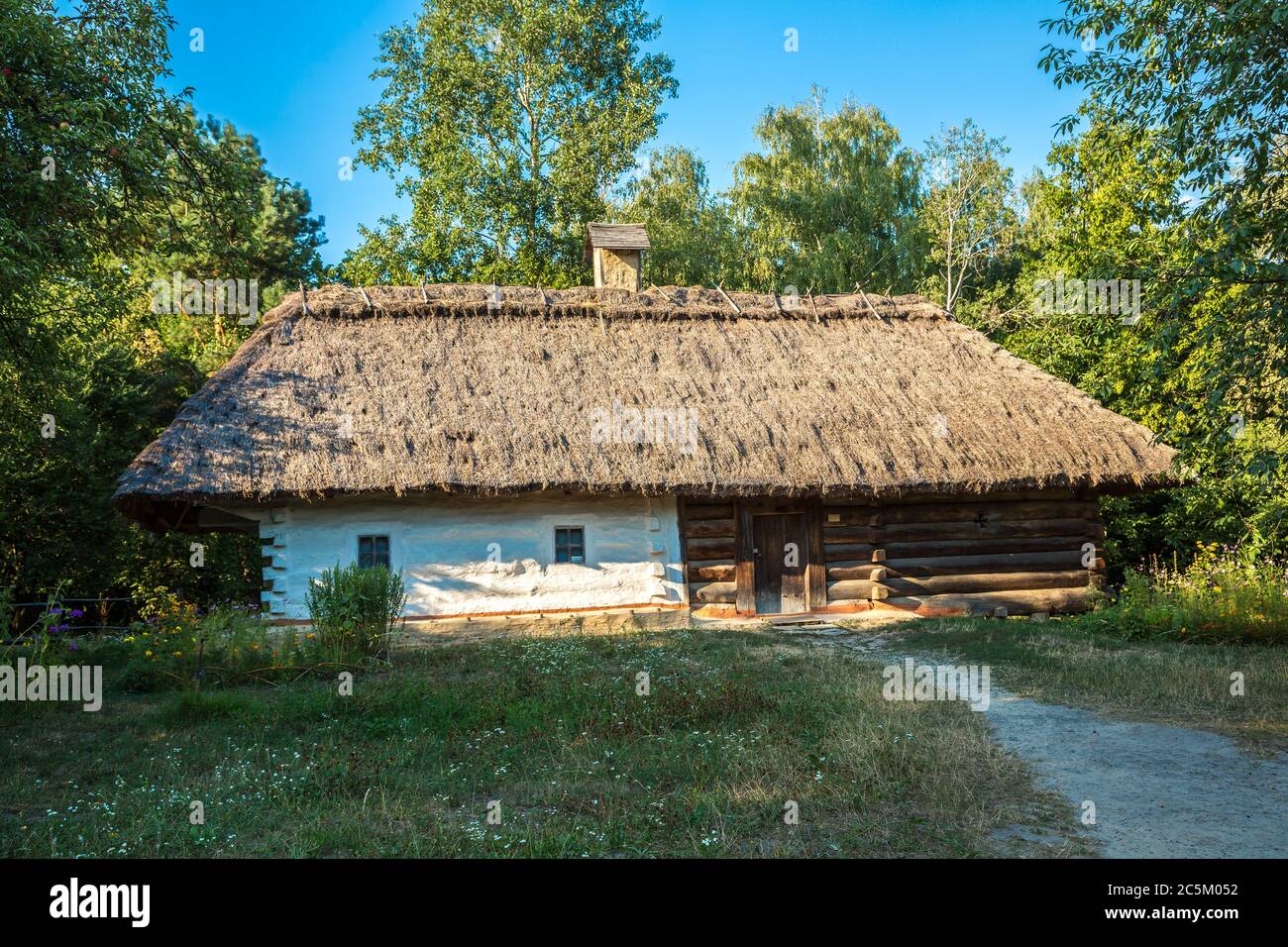 Traditionelle ukrainische Dorf im Museum der nationalen Architektur in ...