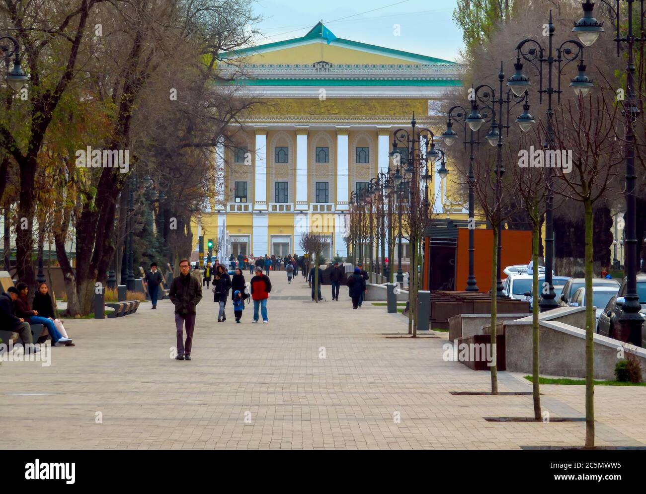 Panfilov promenade -Fotos und -Bildmaterial in hoher Auflösung – Alamy